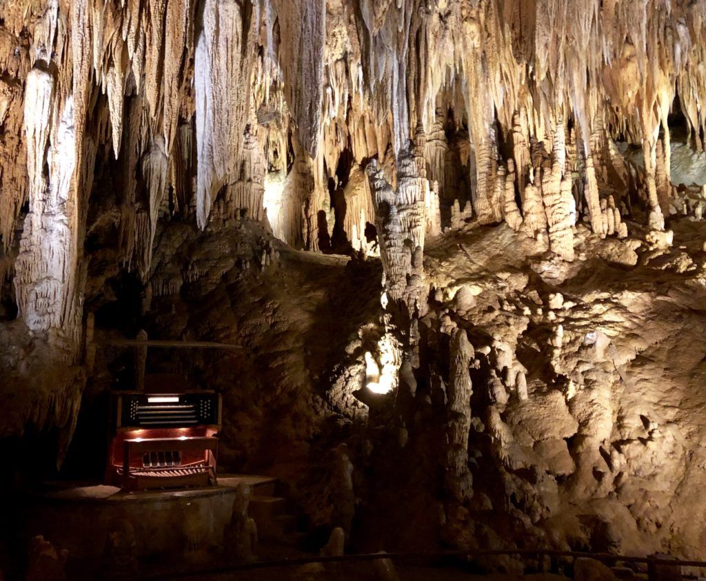 hintonthetrail.com Experience Luray! - hintonthetrail.com